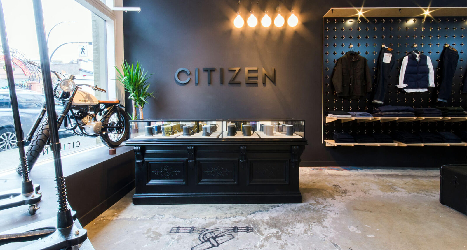 Strong Built | Citizen Clothing